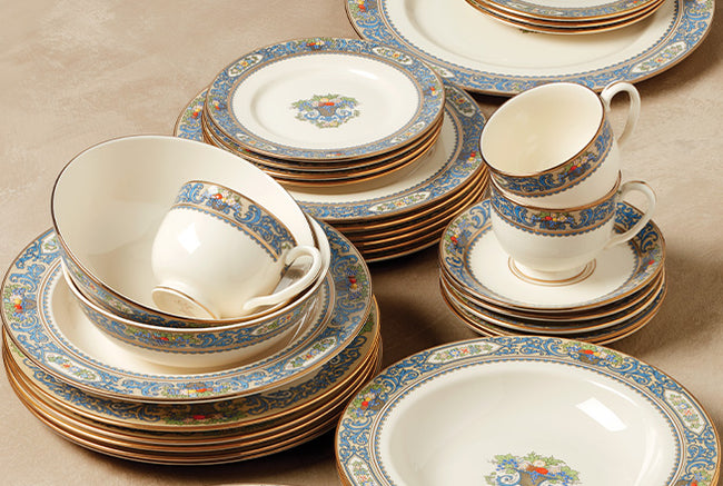 Everyday Dinnerware, Flatware Sets, and Décor – Lenox Corporation