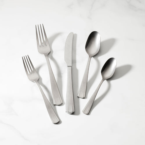 Everyday Dinnerware, Flatware Sets, and Décor – Lenox Corporation