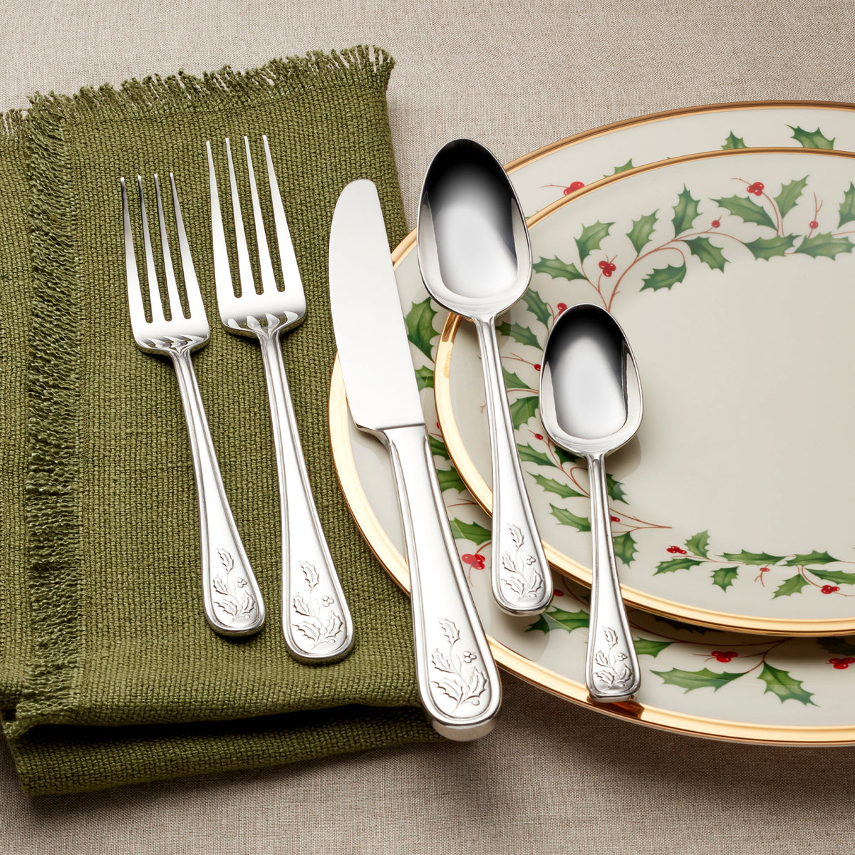 Holiday 65 Piece Flatware Set – Lenox Corporation