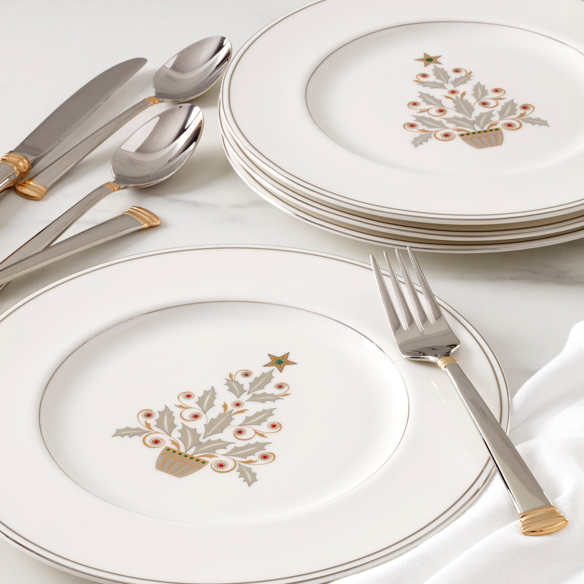 Federal Platinum Tree Accent Plates, Set of 4 – Lenox Corporation