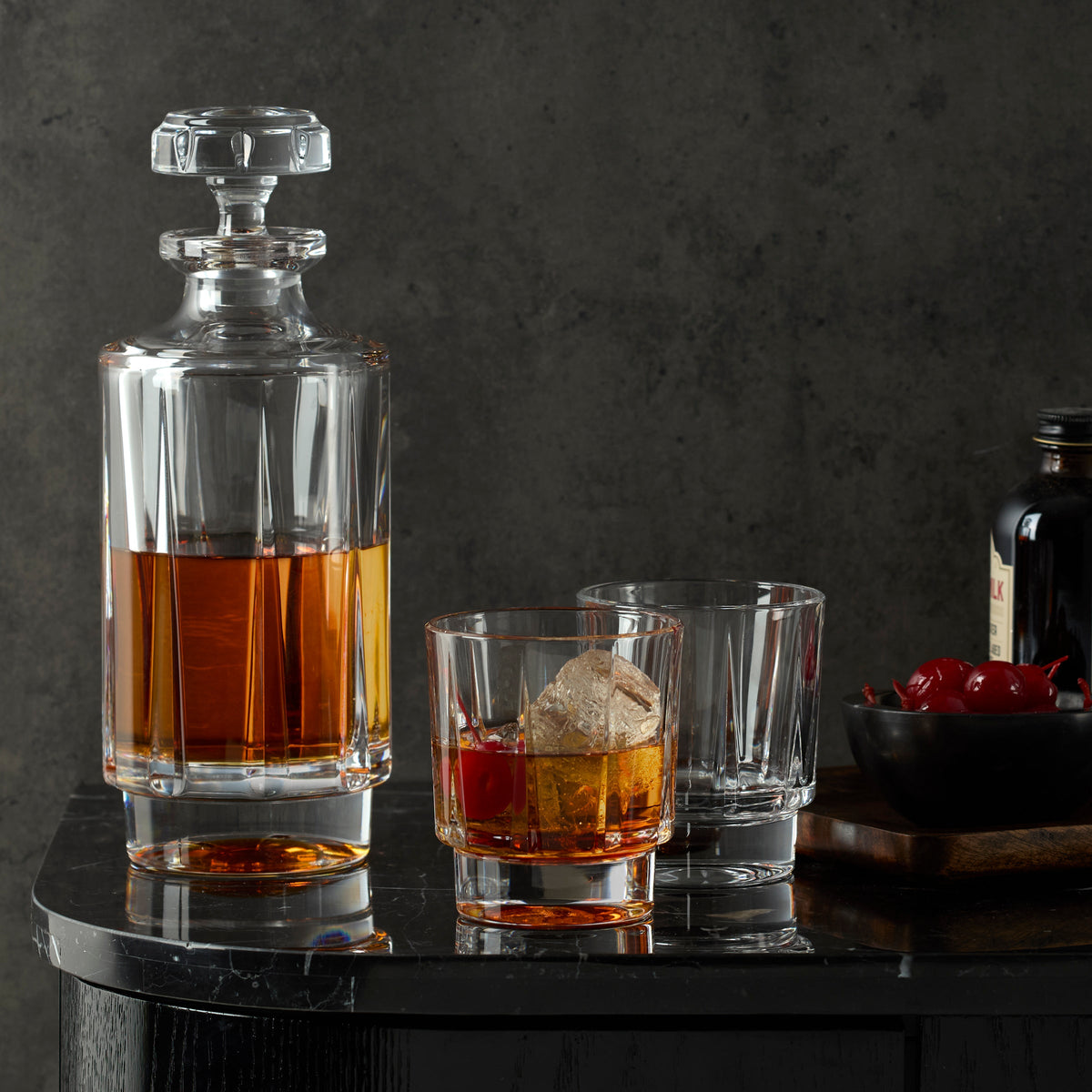 Reed and Barton Estate Decanter & Elegant Crystal Decanter – Lenox Corporation