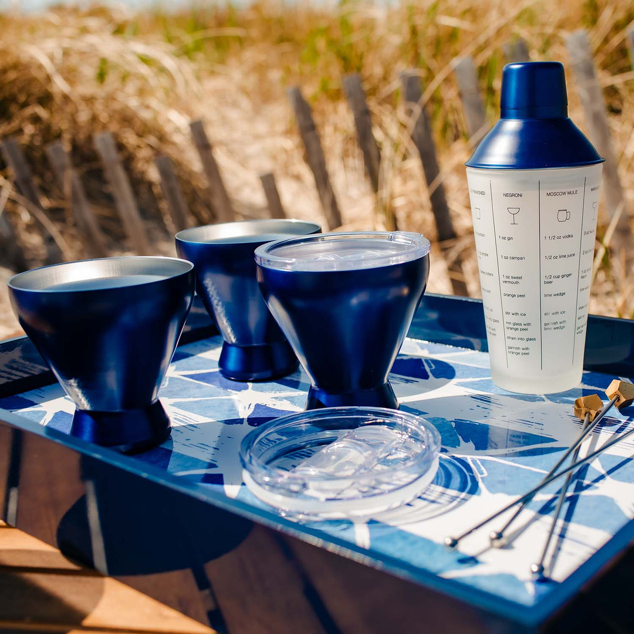 Cocktail tumblers store