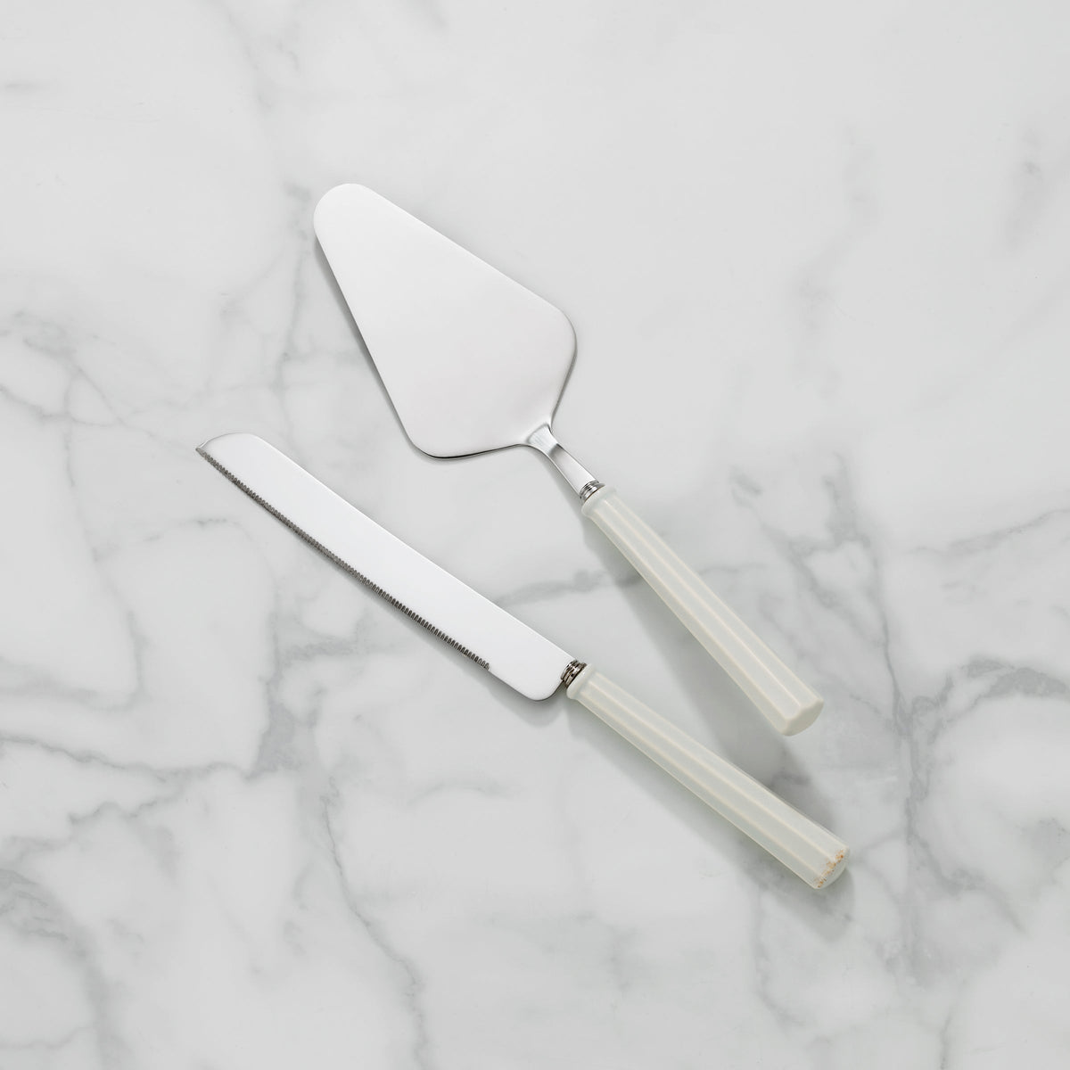 French Perle Scallop 2-Piece Dessert Set – Lenox Corporation